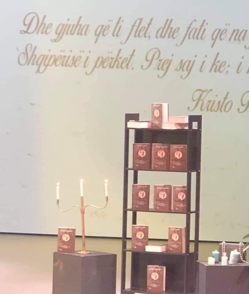 Prof. as. dr. Jonela Spaho, Dekane, Fakulteti i Edukimit dhe ...